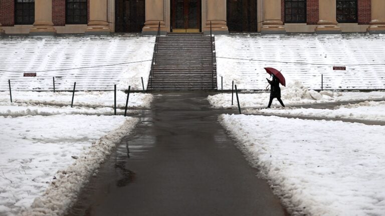 Holiday weekend forecast features more snowy and slushy weather