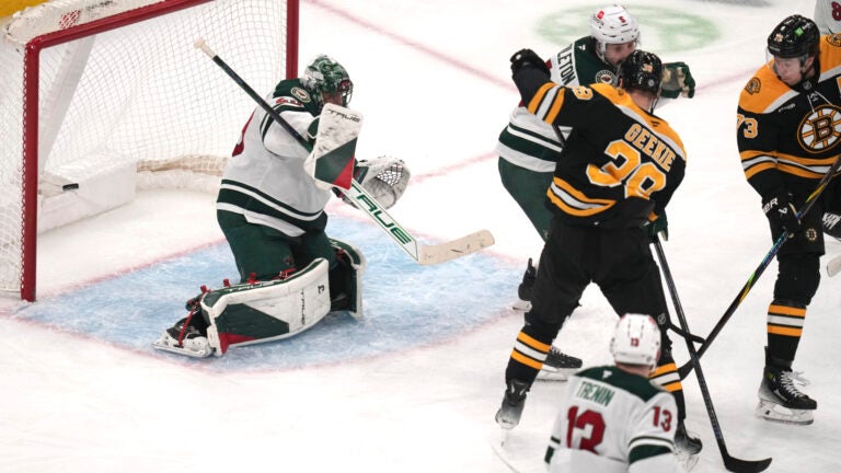 Swayman stops 35 shots as the Bruins shut out the Wild 3-0