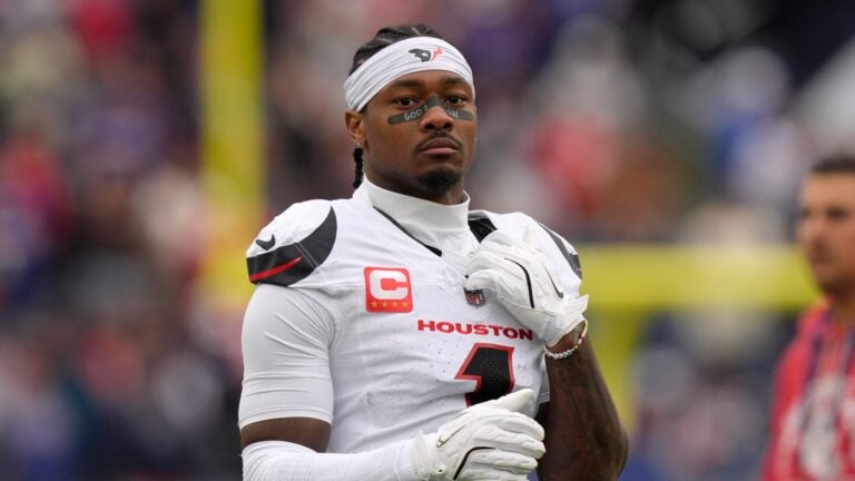 5 veteran wide receivers Patriots can still target