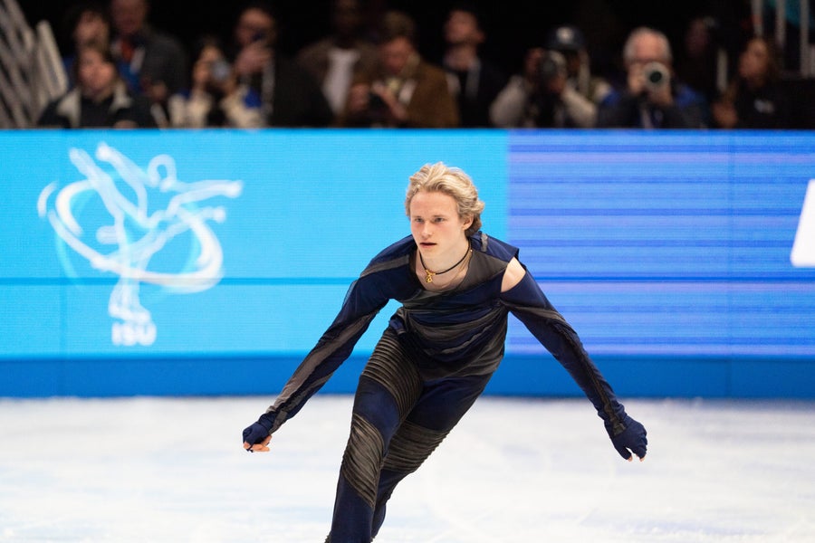 Photos: 2025 World Figure Skating Championships in Boston