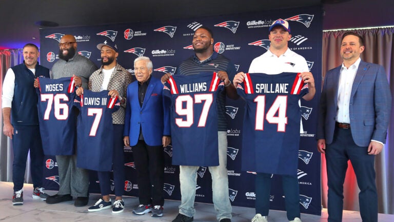 Vrabel explains why Milton Williams earned largest Patriots deal