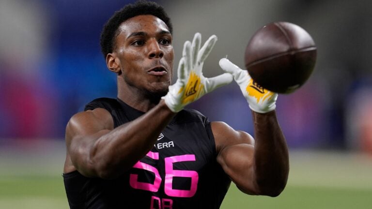 4 things to know about new Patriots S Craig Woodson