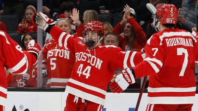 Hutson brothers have BU chasing history at another Frozen Four