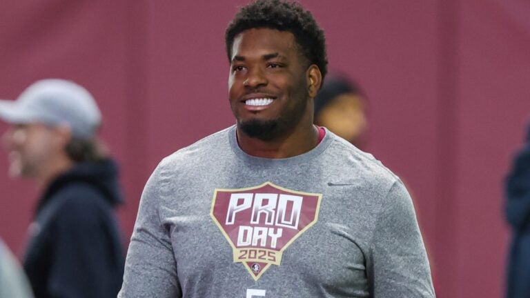 Four things to know about new Patriots DT Joshua Farmer