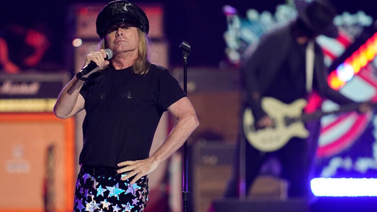 Cheap Trick heats up Hot Stove Cool Music 25th anniversary concert