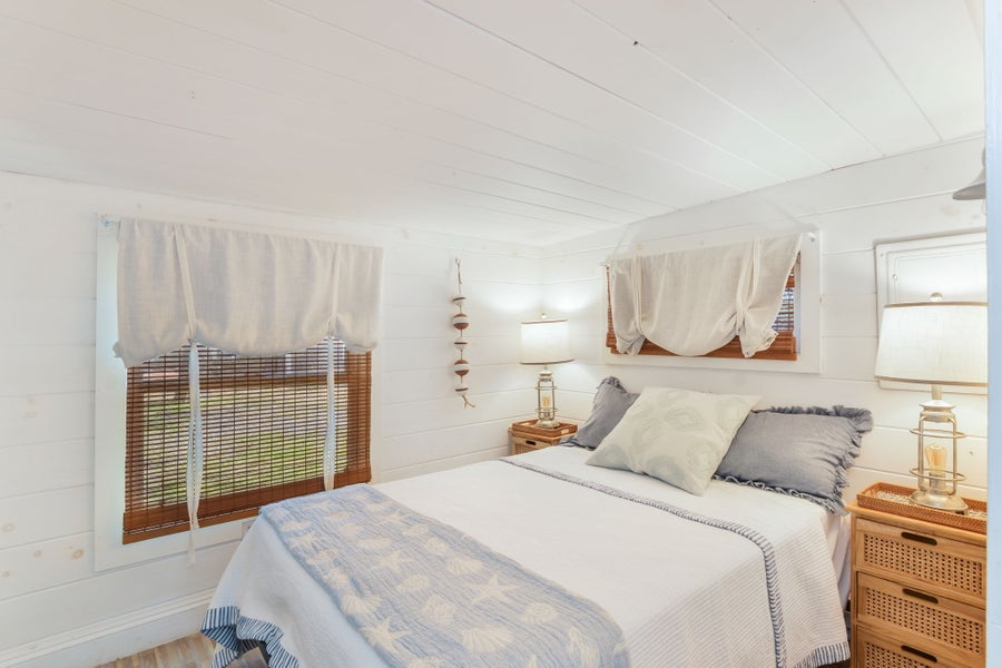 A 216-square-foot Cape Cod cottage is listed for $200,000
