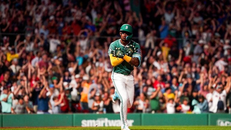 Rays closer quotes Ted Lasso after giving up HR to Ceddanne Rafaela