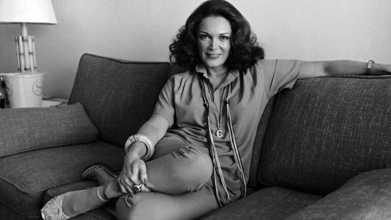 Singer Connie Francis dies at 87