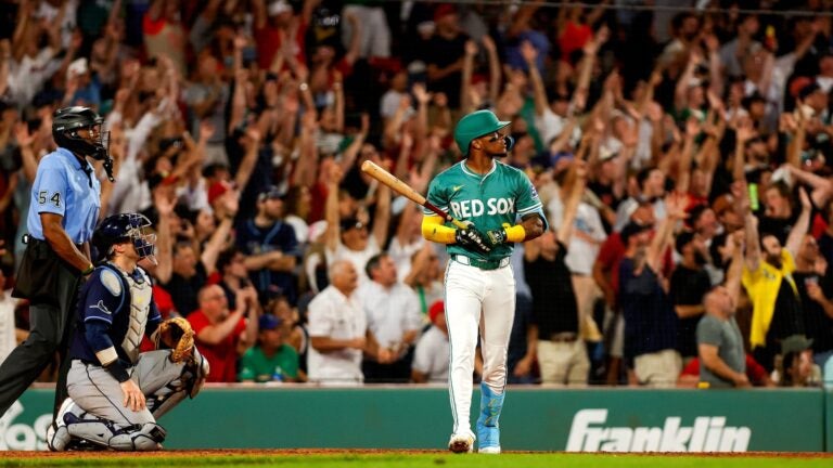 Ceddanne Rafaela hits walkoff HR to extend Red Sox win streak