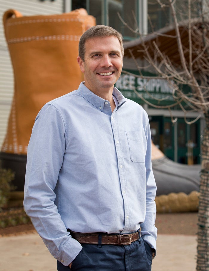L.L. Bean president is stepping down