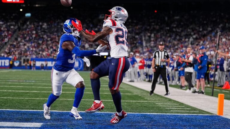 Patriots stock watch: Who stood out and who struggled vs. Giants