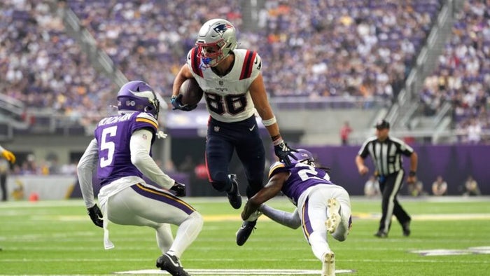 Efton Chism strengthens case to make Patriots roster with impressive TD