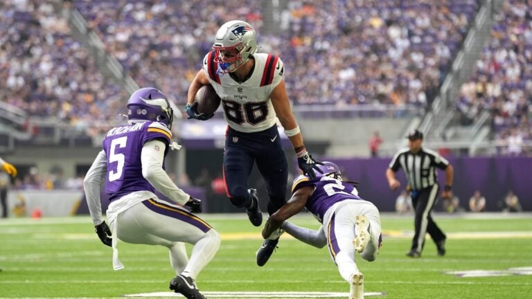 Efton Chism strengthens case to make Patriots roster with impressive TD