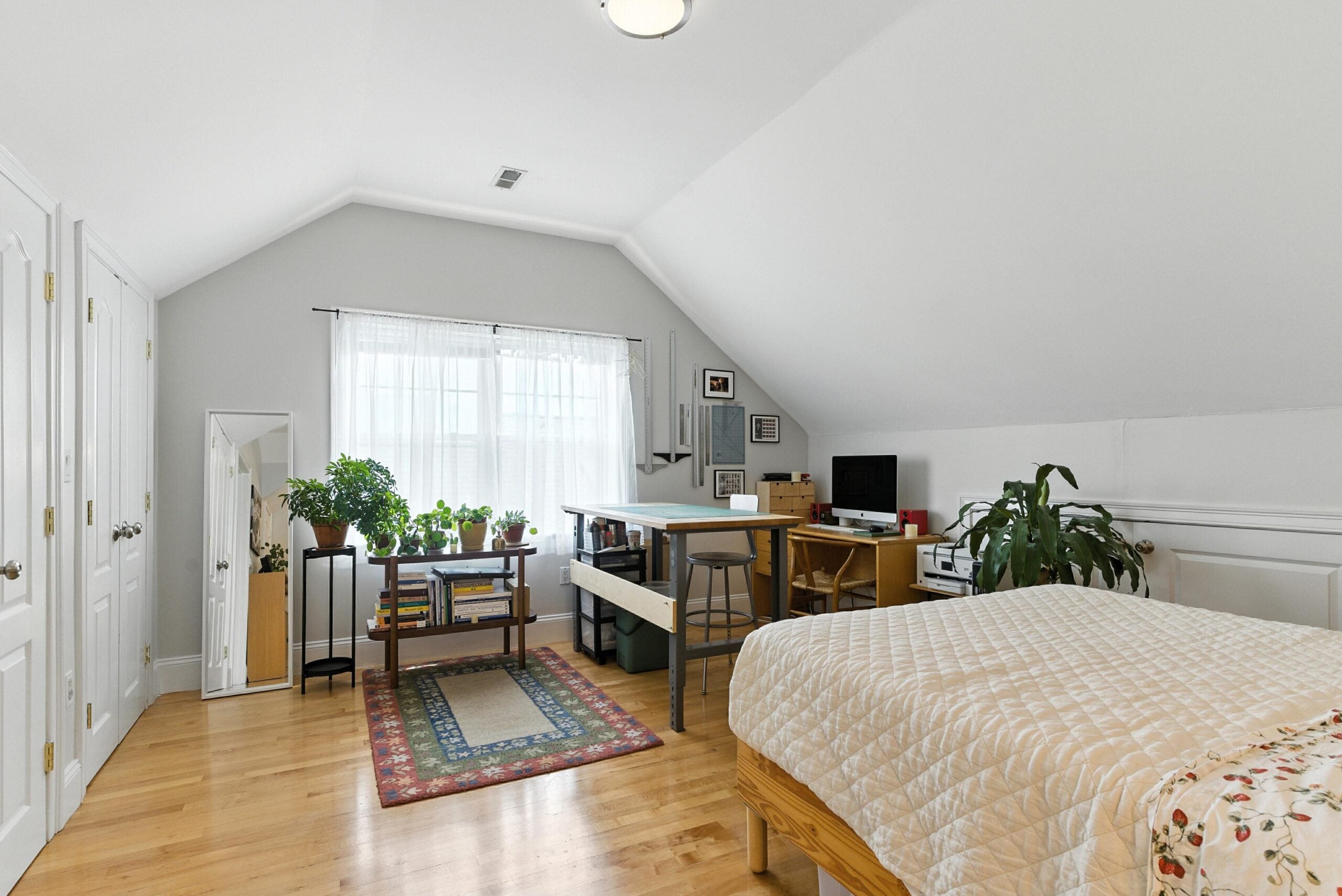 Home of the Week: An updated, no-fee Boston condo with parking