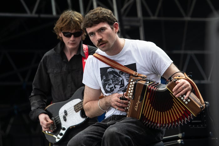 Live updates: A soggy but successful Seisiún Irish music festival in Boston