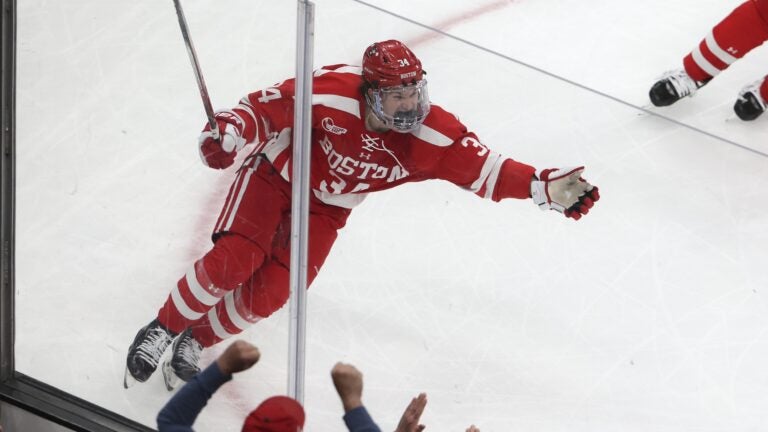 No. 1 BU hosts No. 3 Michigan State in college hockey matchup