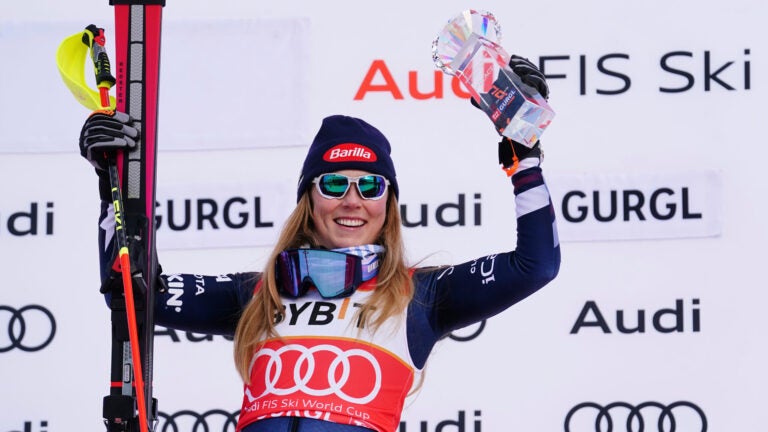 Mikaela Shiffrin wins 2nd World Cup slalom of Olympic season