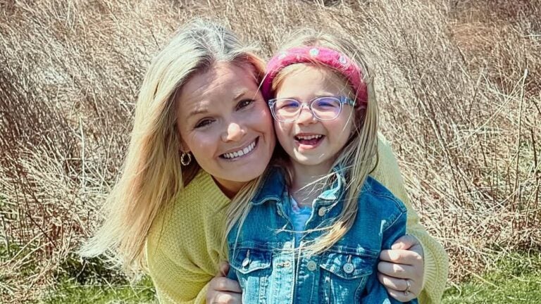 Mass. city mounts Christmas parade for girl with brain tumor