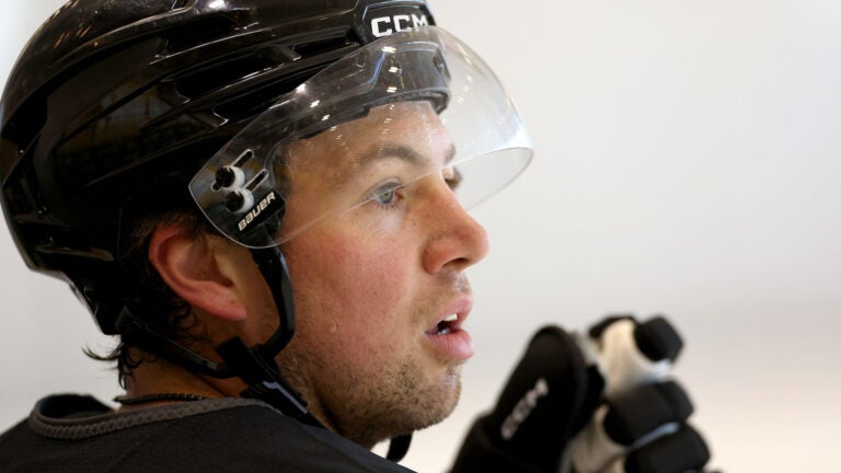 Bruins’ McAvoy details weight loss, recovery from jaw fracture
