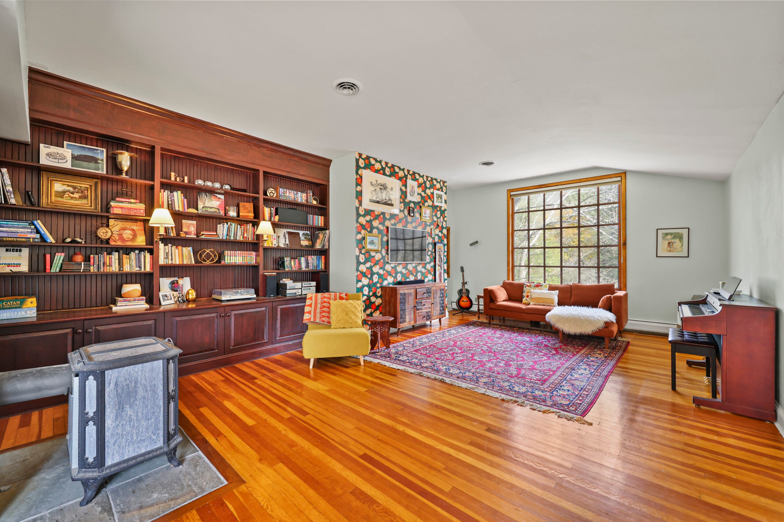 Bravo chef lists historic Berkshires home and restaurant for $630k