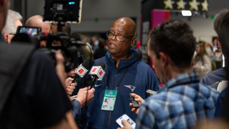 Patriots's Terrell Williams is cancer-free, with team for Super Bowl