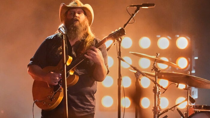 Review and setlist: Chris Stapleton brings the blues to Mohegan Sun Arena