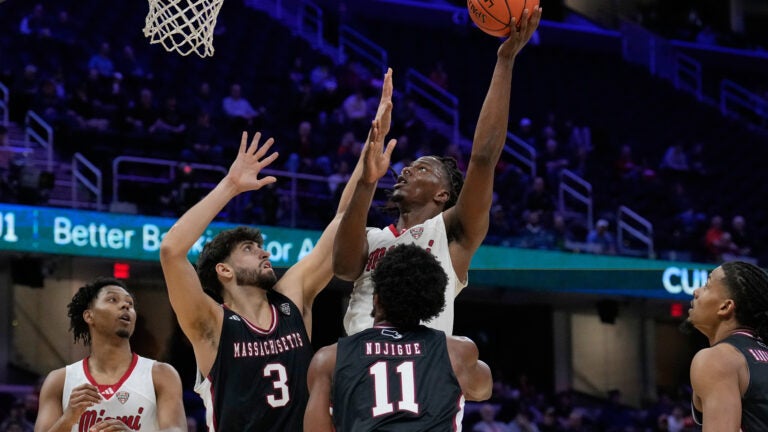 UMass stuns undefeated Miami (Ohio) in MAC Tournament
