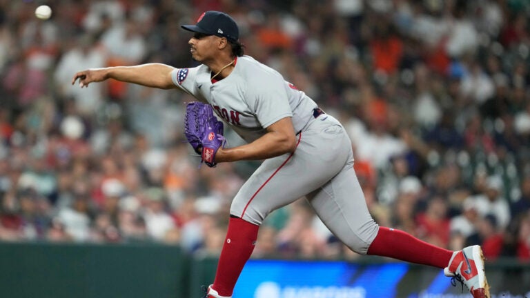 Here's the latest on Triston Casas, Johan Oviedo injuries