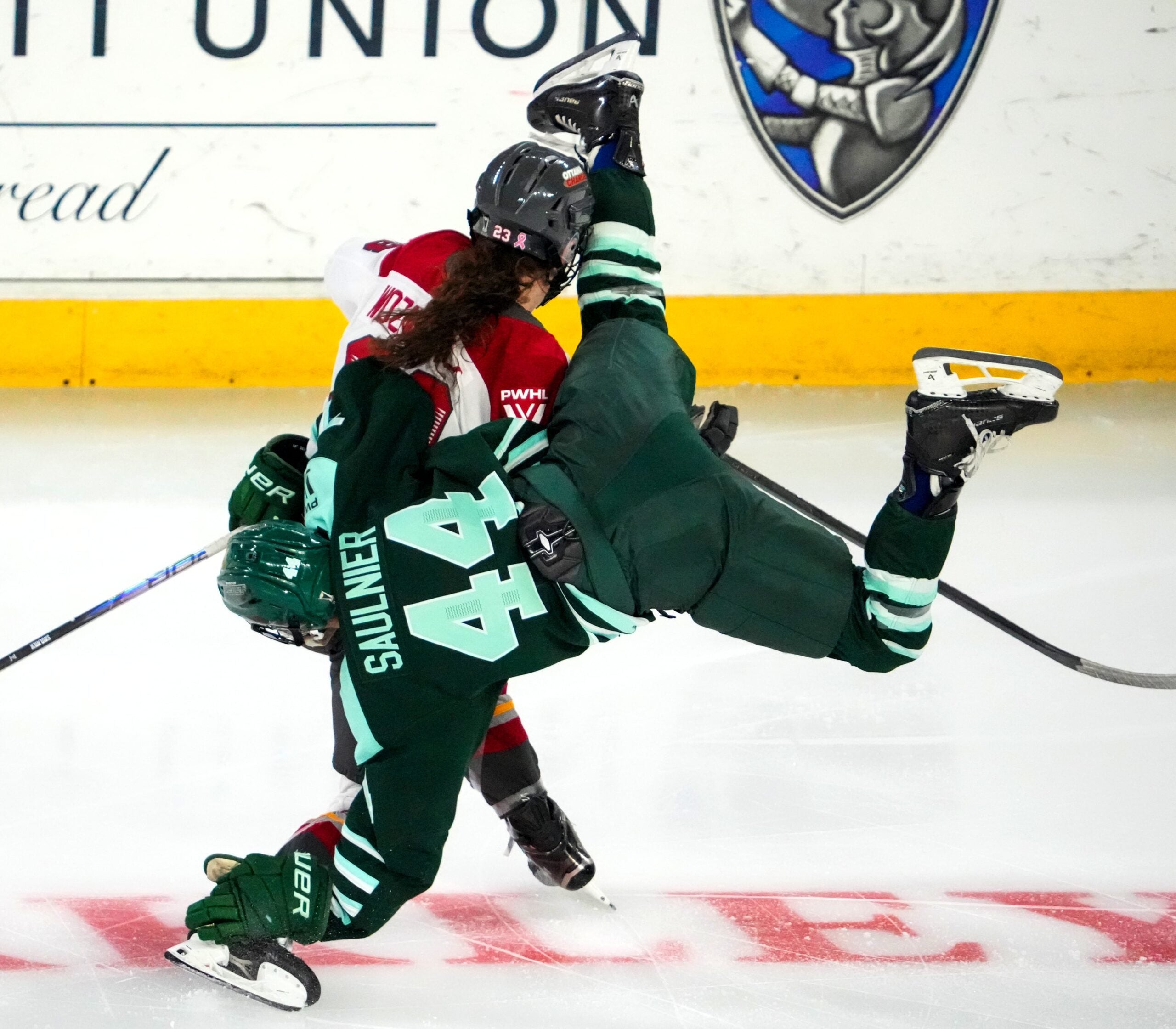 Fleet win physical playoff opener against the Charge