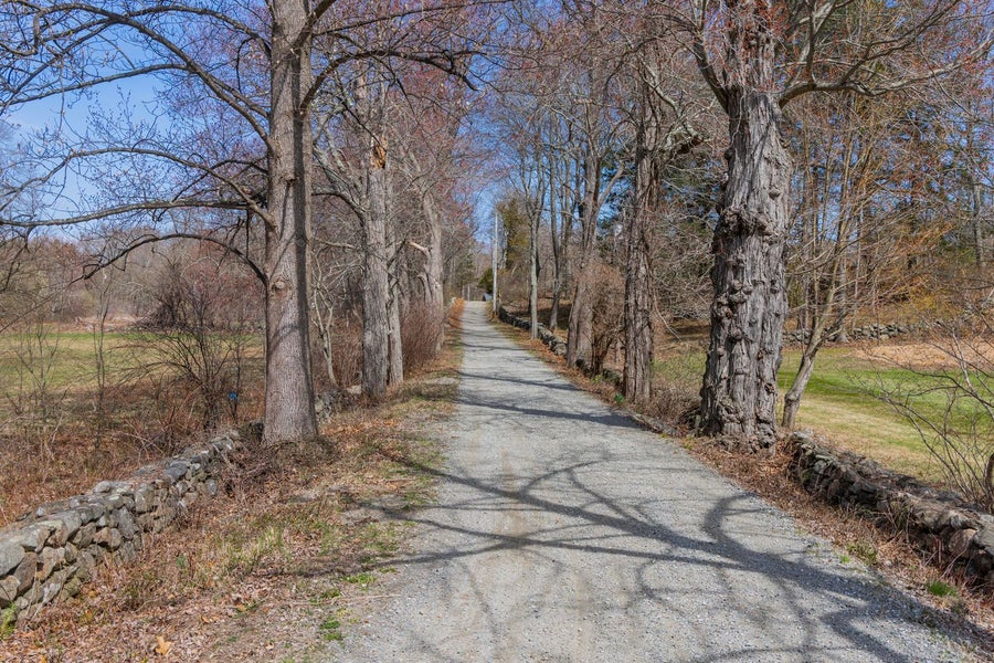 1658 home on 15 acres in Wenham lists for $1.6 million