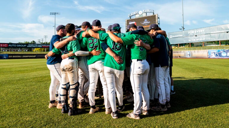 Endicott baseball falls to Denison in National Championship Series