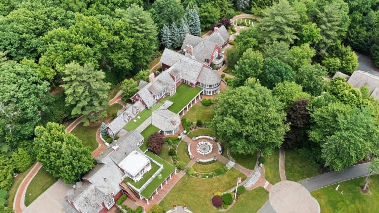 Yankee Candle founder’s estate sells for far below asking price, will ...