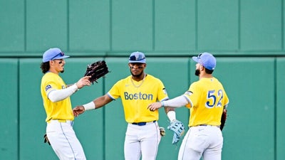 Red Sox secure first home series win since early April
