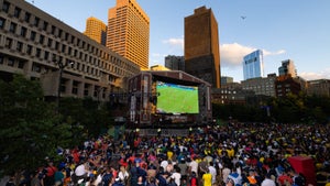 Boston cop rallies ecstatic World Cup crowd with soccer juggling skills
