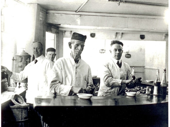 Union Oyster House: Inside Boston's 200-year-old restaurant